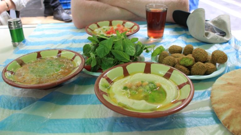 What to Eat in Jordan: 10 Dishes You Need to Try | Intrepid Travel Blog