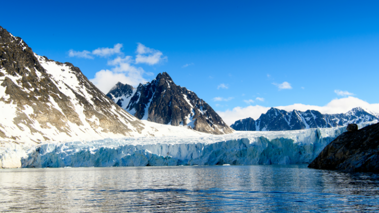 The Arctic Vs. Antarctica: Choosing Your Polar Trip | Intrepid Travel Blog