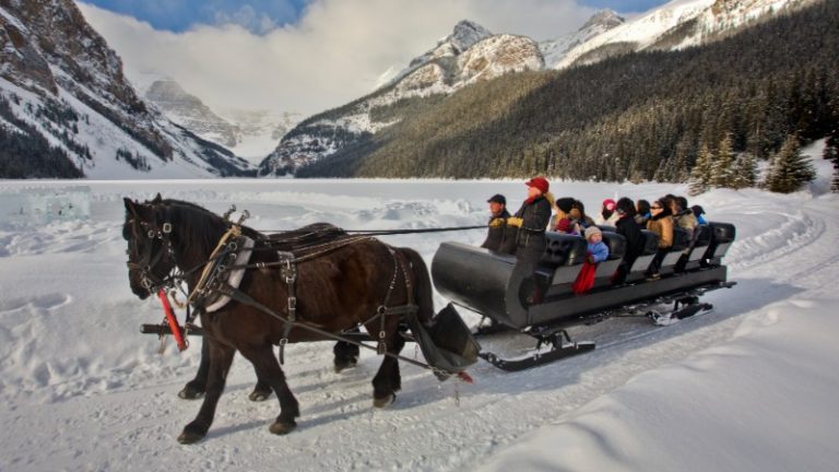 Winter in Canada: 10 Essential Outdoor Activities | Intrepid Travel Blog