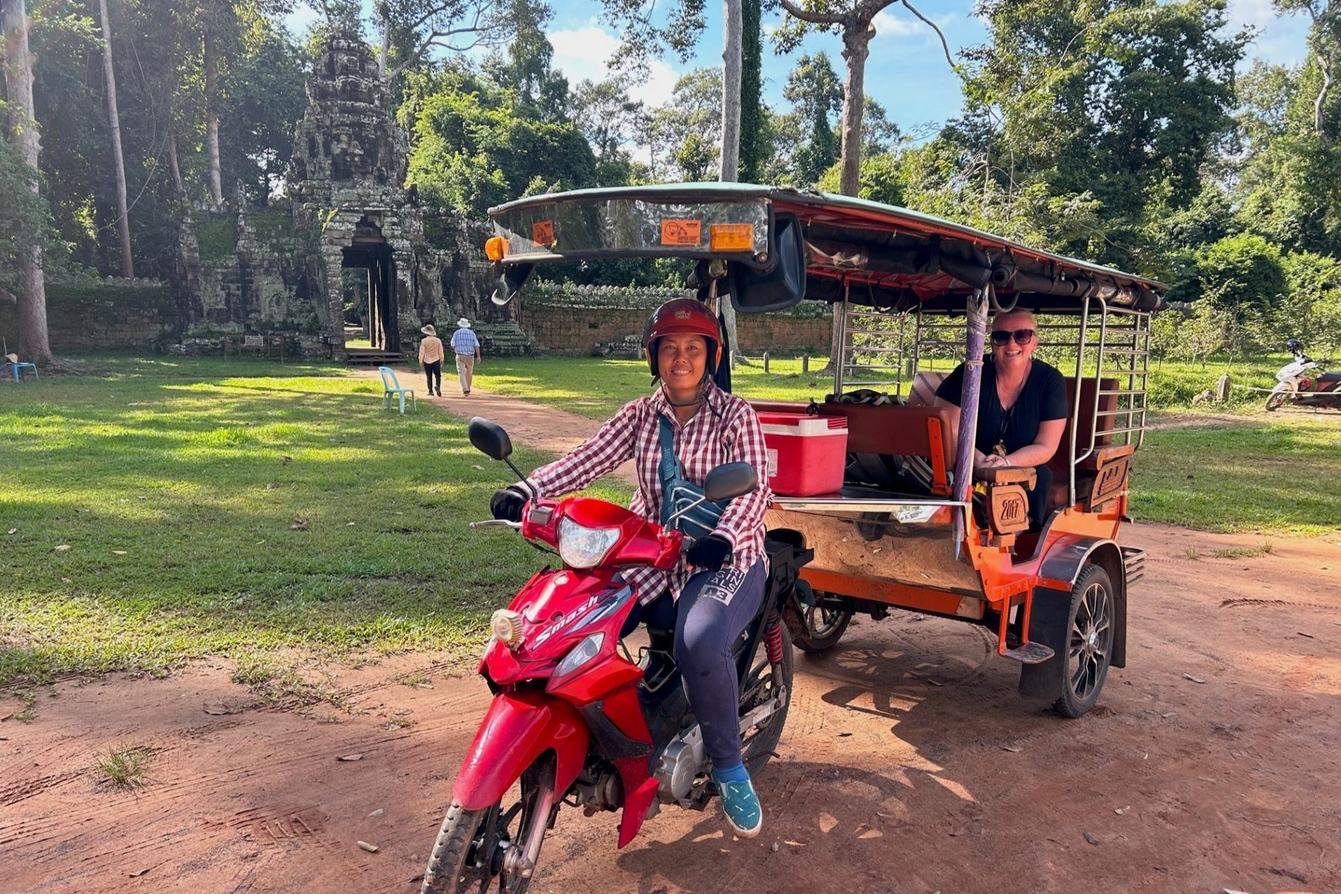 Girl power: Meet the female tuk-tuk drivers of Siem Reap | The Good ... Girl power: Meet the female tuk-tuk drivers of Siem Reap | The Good ...