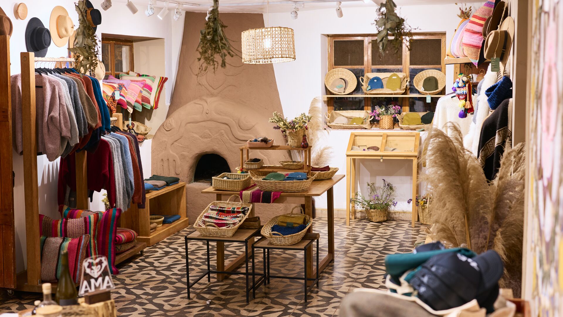 It’s all AMA, baby: The restaurant building community in the Sacred ...