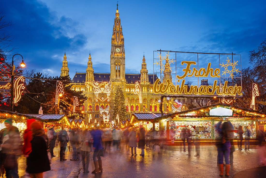 Europe Christmas Markets Tour: Munich to Budapest - 8 Days | Intrepid ...